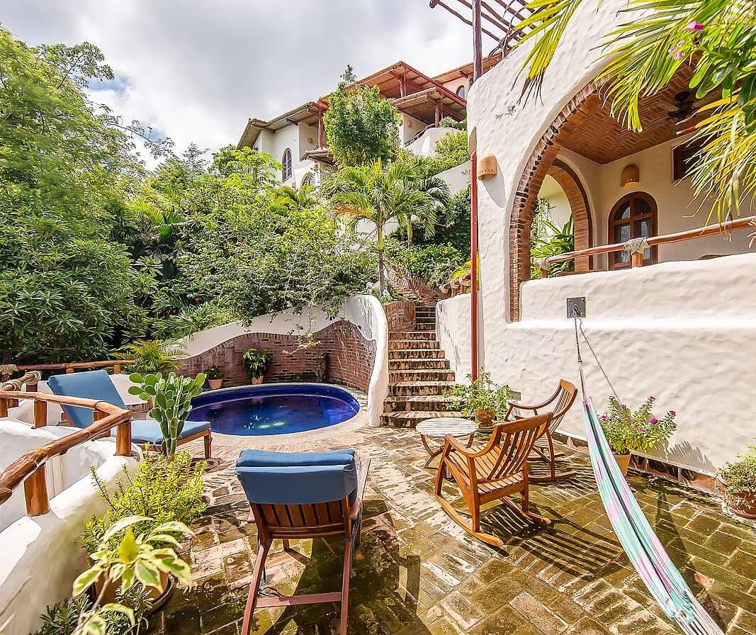 How To Finalize The Best Rental Place For Vacation | Curlytraveler